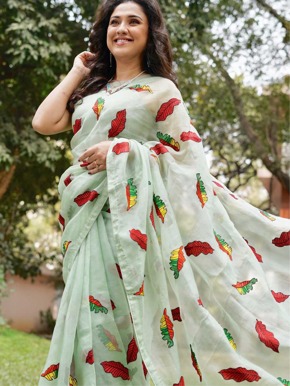 Autumn leaves Muslin Saree - POTU Lifestyle